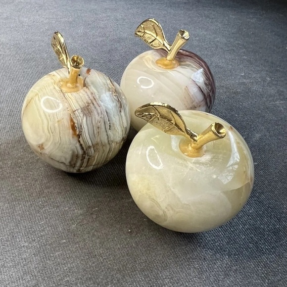 Vintage | Accents | 3 Apples Marble Stone With Gold Stem Leaf ...